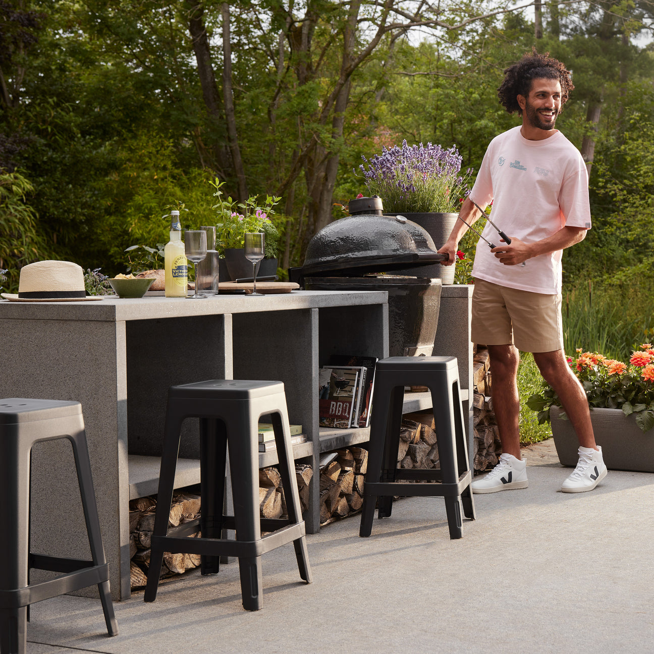 Lucca Bar Stool – Keter New Zealand